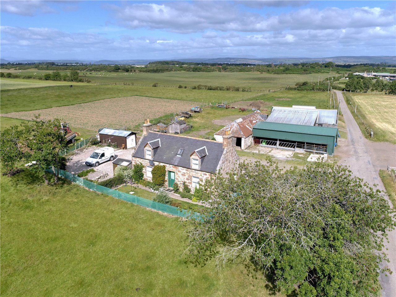 Newlands of Clans, Loch Flemington, Inverness, Highland, IV2 7QR ...