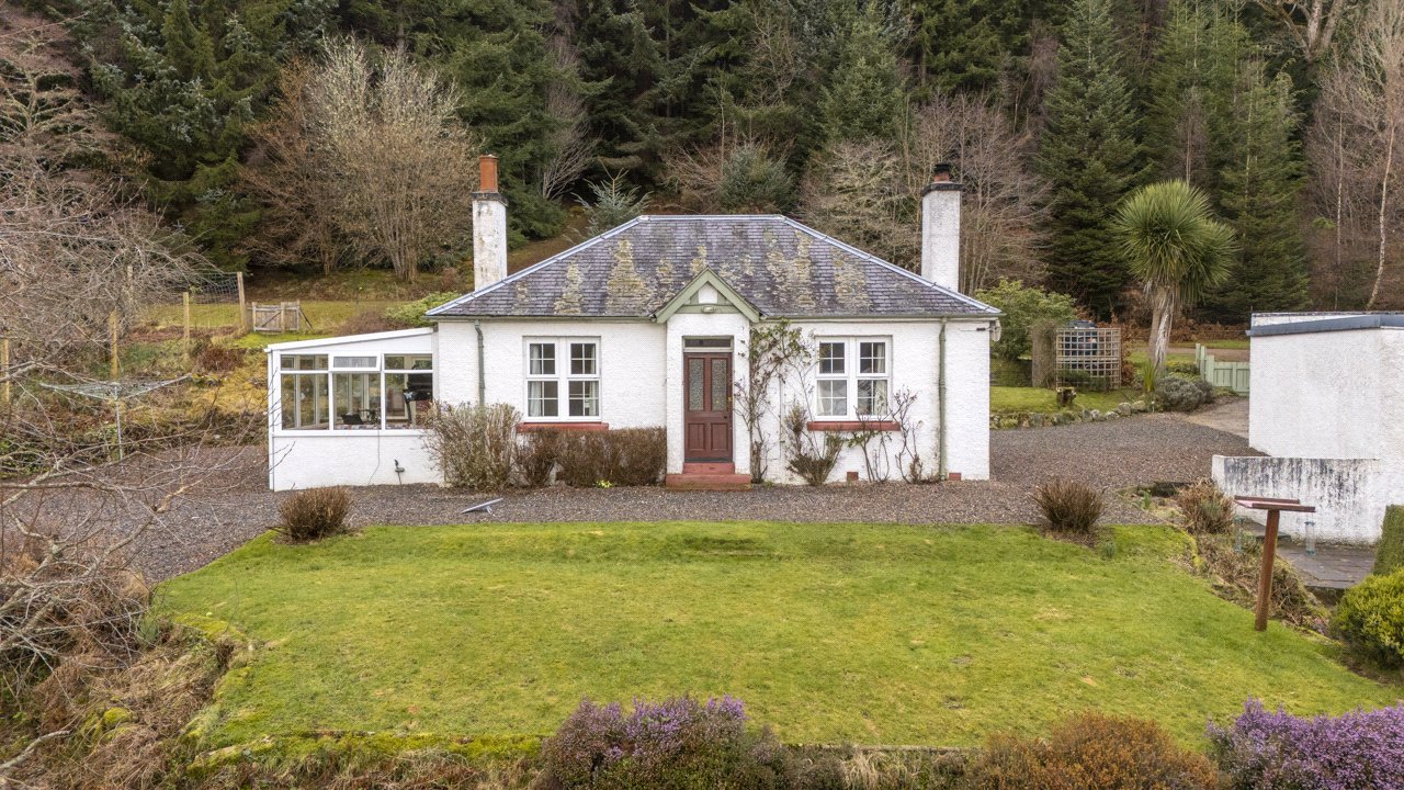 3 Primrose Bay, Glenmoriston, Inverness, Inverness-shire, IV63 7YD ...